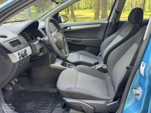 Zils Opel Astra 2005 Panevēža, ar dzinēja tilpumu 1.60 L un nobraukumu 231 tūkst. km par 1080 €, foto 13 vietnē AUTOMOTO.COM.LV
