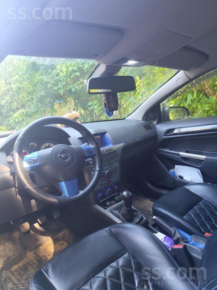 Zils Opel Astra 2005 Rīga, ar dzinēja tilpumu 1.90 L un nobraukumu 280 tūkst. km par 3500 €, foto 8 vietnē AUTOMOTO.COM.LV