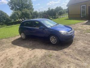 Zils Opel Astra 2005 Telšiai, ar dzinēja tilpumu 1.69 L un nobraukumu 268 tūkst. km par 1000 €, foto  vietnē AUTOMOTO.COM.LV