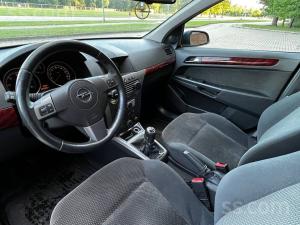 Синий Опель Астра 2005 в Рига, объемом двигателя 1.70 л и пробегом 284 тыс. км за 2000 €, фото 6 на AUTOMOTO.COM.LV