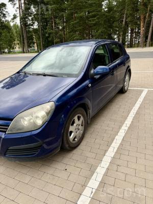Синий Опель Астра 2005 в Рига, объемом двигателя 1.80 л и пробегом 218 тыс. км за 1250 €, фото  на AUTOMOTO.COM.LV