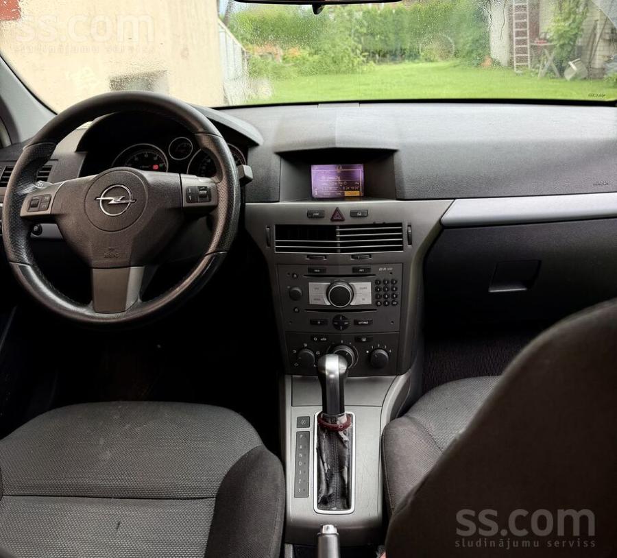 Zils Opel Astra 2005 Rīga, ar dzinēja tilpumu 1.80 L un nobraukumu 218 tūkst. km par 1250 €, foto 6 vietnē AUTOMOTO.COM.LV