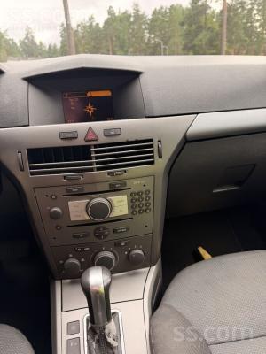 Zils Opel Astra 2005 Rīga, ar dzinēja tilpumu 1.80 L un nobraukumu 218 tūkst. km par 1250 €, foto 7 vietnē AUTOMOTO.COM.LV