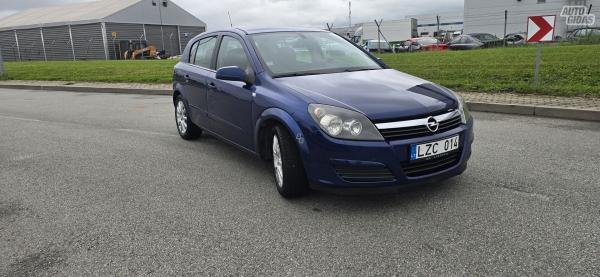 Blue Opel Astra 2005 in Klaipeda, with an engine capacity of 1.70 L and mileage of 310 thousand km for 1200 €, photo 3 on AUTOMOTO.COM.LV