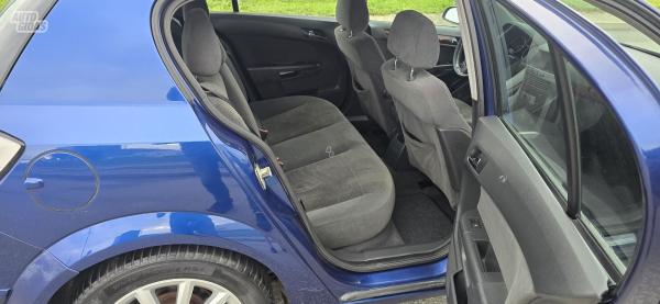 Blue Opel Astra 2005 in Klaipeda, with an engine capacity of 1.70 L and mileage of 310 thousand km for 1200 €, photo 11 on AUTOMOTO.COM.LV