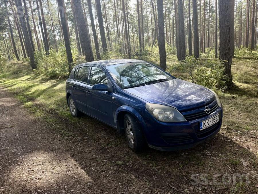 Zils Opel Astra 2005 Rīga, ar dzinēja tilpumu 1.80 L un nobraukumu 219 tūkst. km par 1000 €, foto 6 vietnē AUTOMOTO.COM.LV