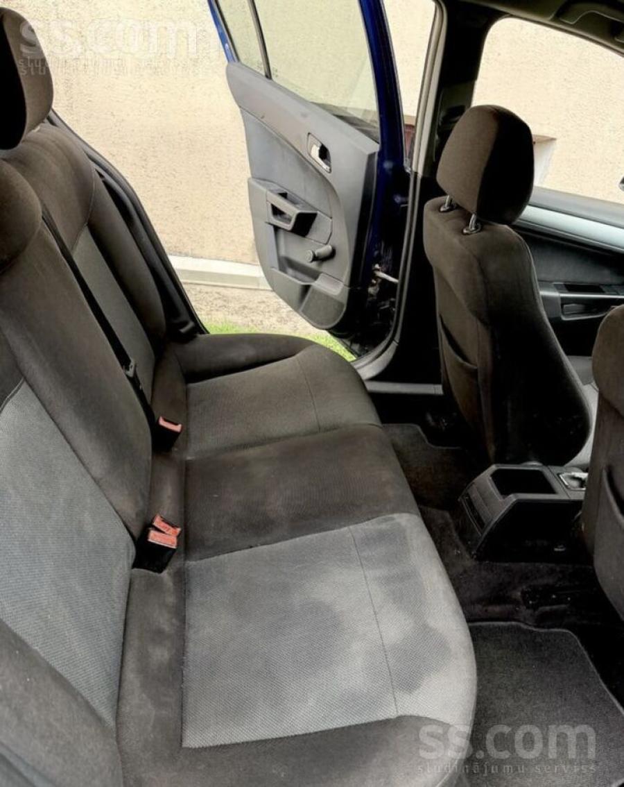 Zils Opel Astra 2005 Rīga, ar dzinēja tilpumu 1.80 L un nobraukumu 219 tūkst. km par 1000 €, foto 11 vietnē AUTOMOTO.COM.LV