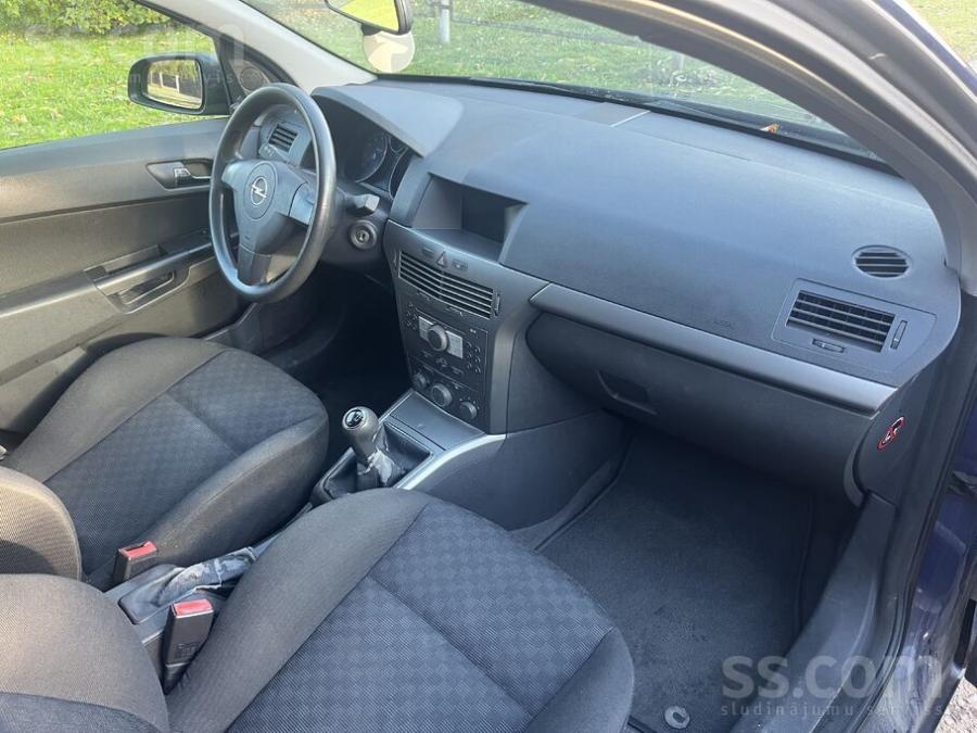 Zils Opel Astra 2006 Jelgava, ar dzinēja tilpumu 1.60 L un nobraukumu 147 tūkst. km par 1380 €, foto 6 vietnē AUTOMOTO.COM.LV