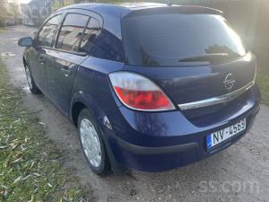 Zils Opel Astra 2006 Jelgava, ar dzinēja tilpumu 1.60 L un nobraukumu 147 tūkst. km par 1380 €, foto 8 vietnē AUTOMOTO.COM.LV