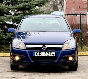 Blue Opel Astra 2006 in Jelgava, with an engine capacity of 1.90 L and mileage of 233 thousand km for 1250 €, photo 2 on AUTOMOTO.COM.LV