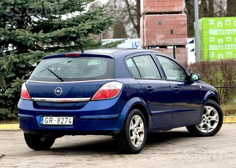 Blue Opel Astra 2006 in Jelgava, with an engine capacity of 1.90 L and mileage of 233 thousand km for 1250 €, photo 6 on AUTOMOTO.COM.LV