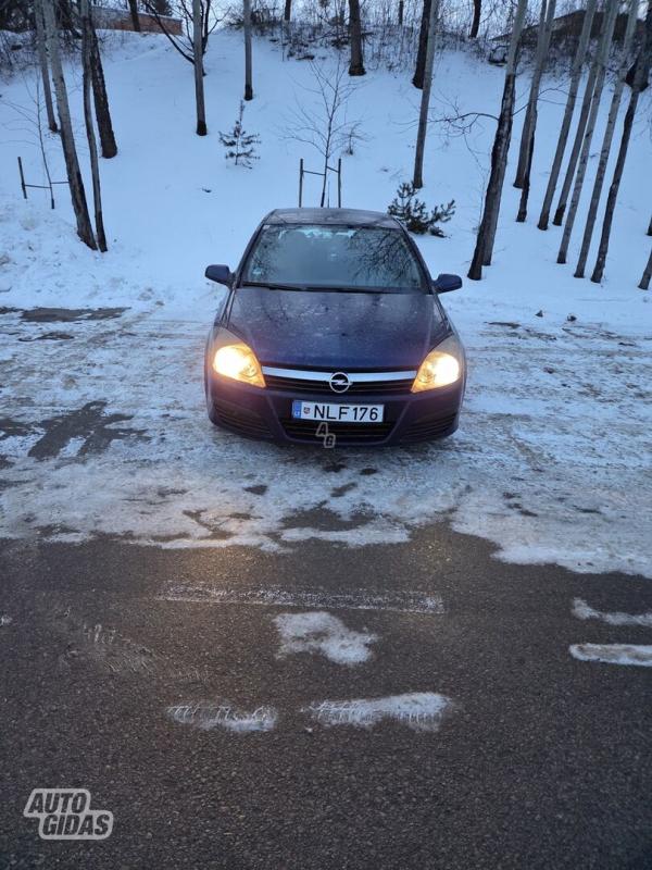 Zils Opel Astra 2006 Alīta, ar dzinēja tilpumu 1.90 L un nobraukumu 241 tūkst. km par 650 €, foto 2 vietnē AUTOMOTO.COM.LV