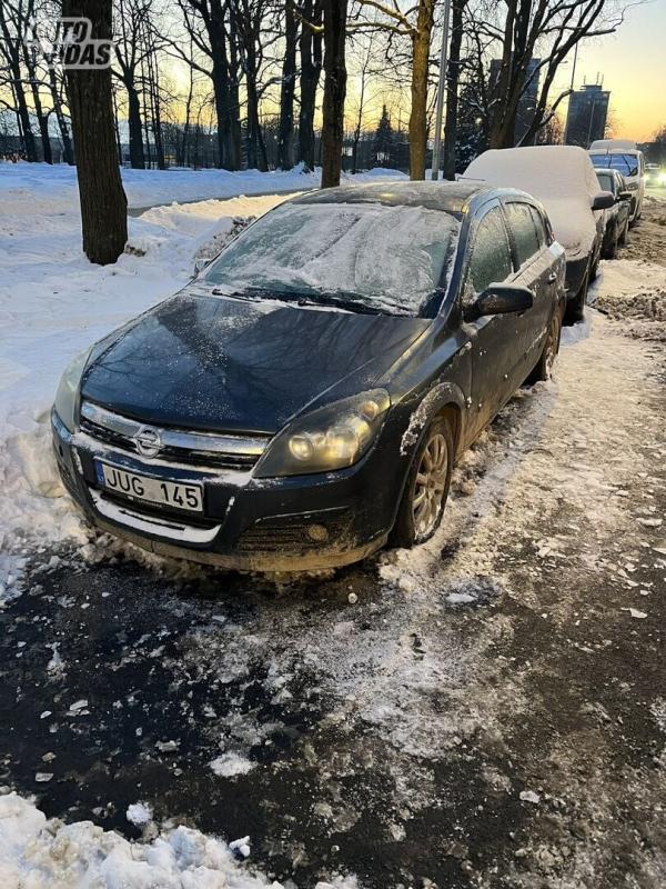 Zils Opel Astra 2006 Viļņa, ar dzinēja tilpumu 1.70 L un nobraukumu 269 tūkst. km par 850 €, foto 1 vietnē AUTOMOTO.COM.LV