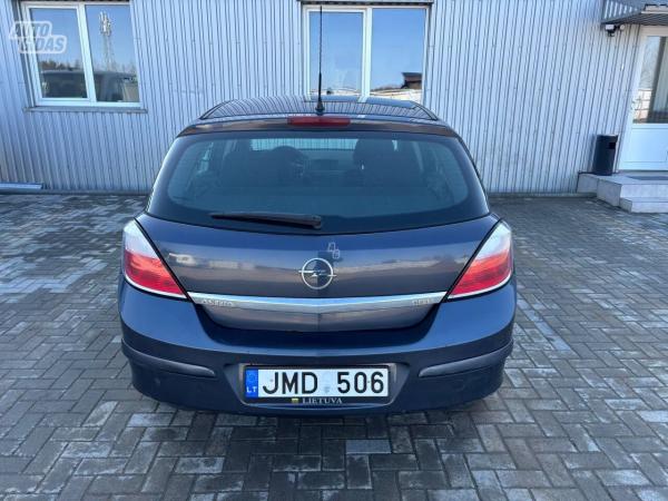 Zils Opel Astra 2006 Gargždai, ar dzinēja tilpumu 1.20 L un nobraukumu 253 tūkst. km par 950 €, foto 8 vietnē AUTOMOTO.COM.LV