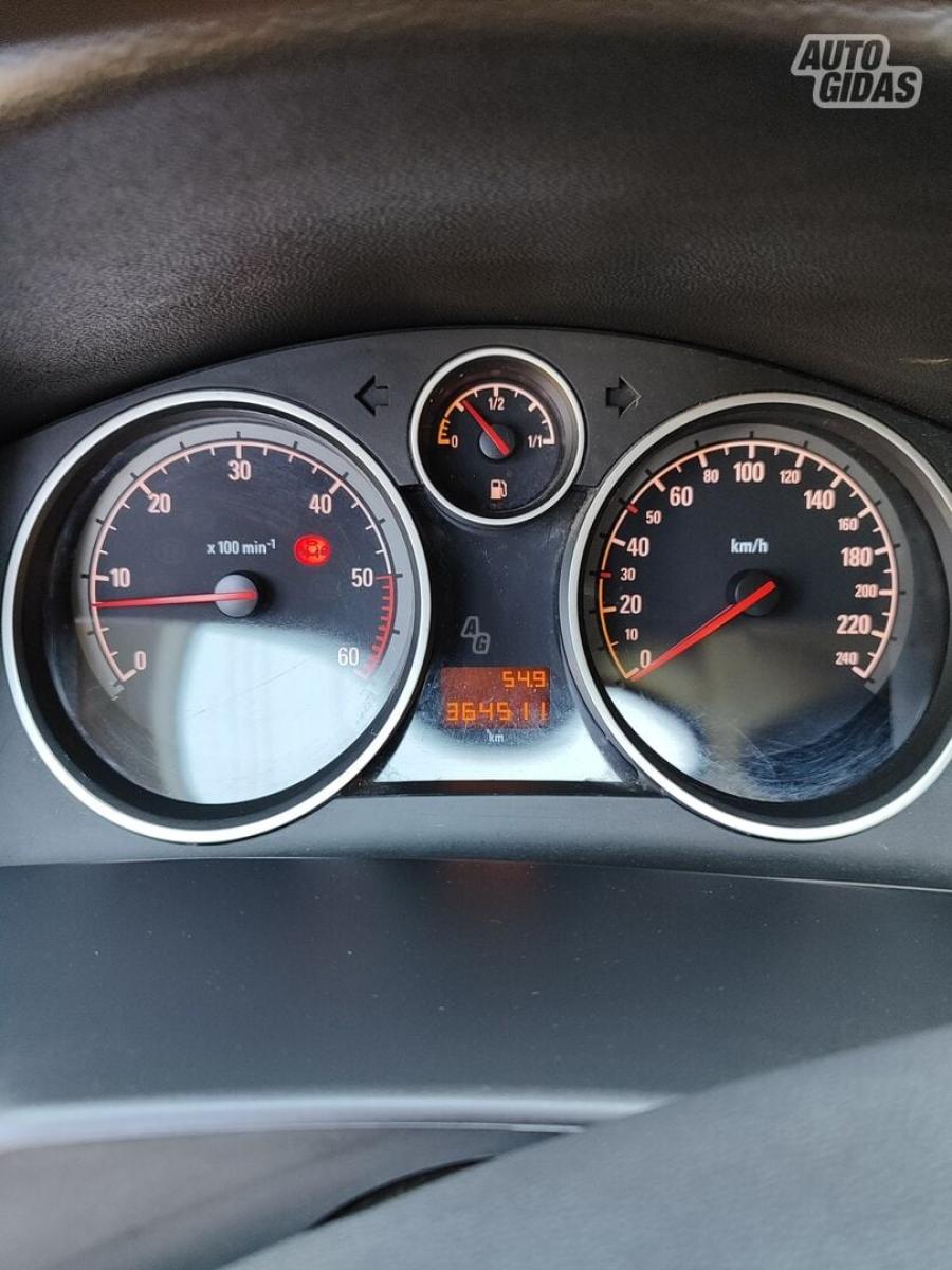 Zils Opel Astra 2006 Vilkaviškis, ar dzinēja tilpumu 1.90 L un nobraukumu 365 tūkst. km par 1500 €, foto 10 vietnē AUTOMOTO.COM.LV