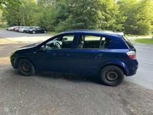 Zils Opel Astra 2006 Viļņa, ar dzinēja tilpumu 1.60 L un nobraukumu 210 tūkst. km par 1300 €, foto 3 vietnē AUTOMOTO.COM.LV