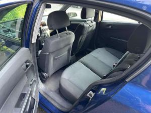 Zils Opel Astra 2006 Viļņa, ar dzinēja tilpumu 1.60 L un nobraukumu 210 tūkst. km par 1300 €, foto 11 vietnē AUTOMOTO.COM.LV