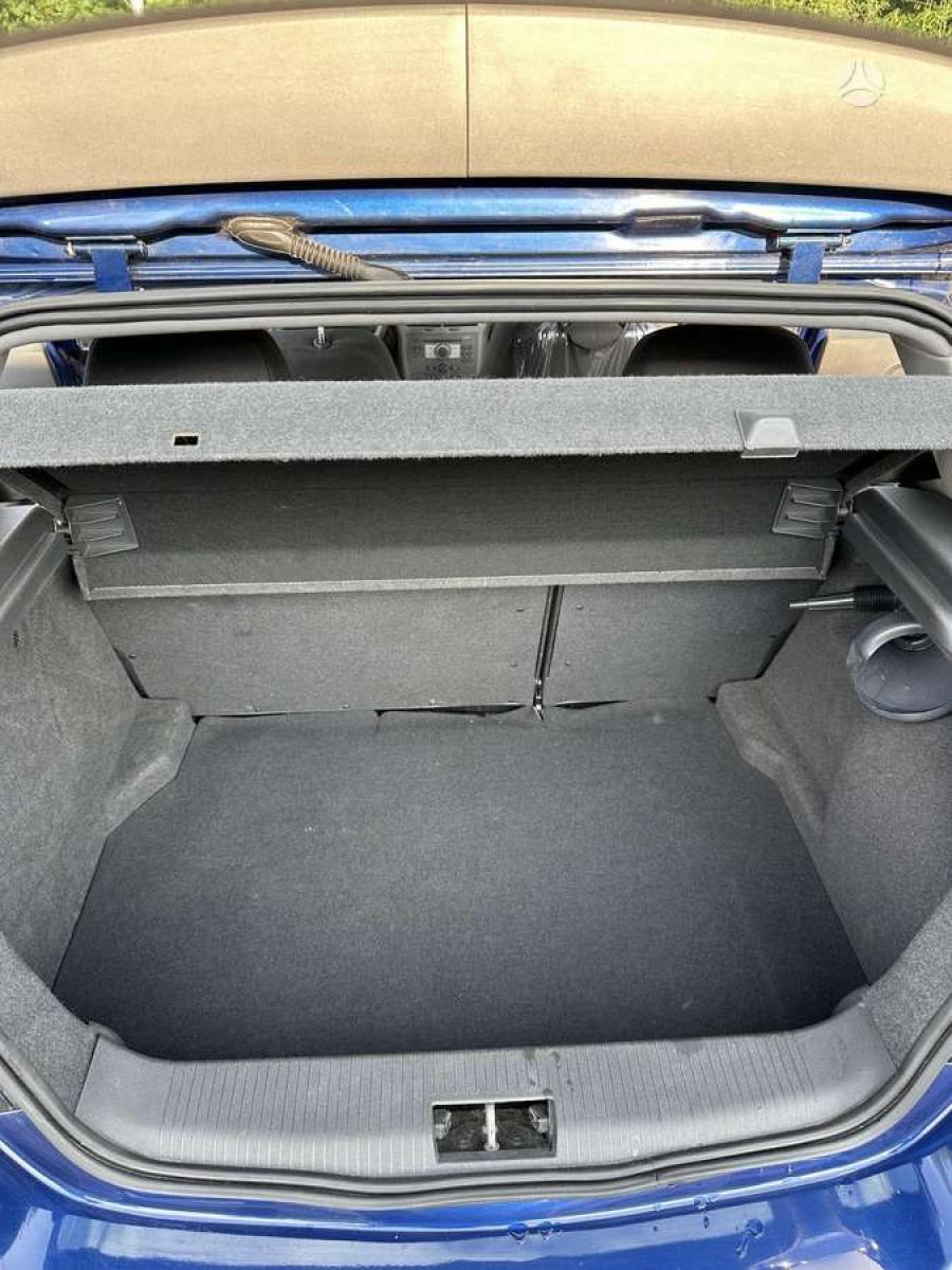 Zils Opel Astra 2006 Viļņa, ar dzinēja tilpumu 1.60 L un nobraukumu 210 tūkst. km par 1300 €, foto 14 vietnē AUTOMOTO.COM.LV