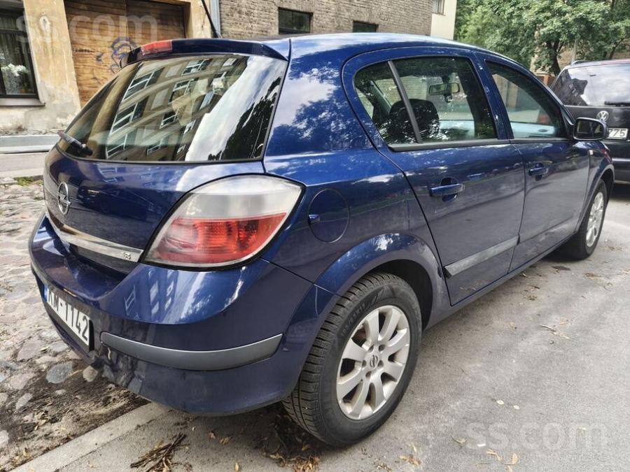 Zils Opel Astra 2006 Rīga, ar dzinēja tilpumu 1.80 L un nobraukumu 192 tūkst. km par 1500 €, foto 5 vietnē AUTOMOTO.COM.LV