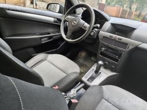 Zils Opel Astra 2006 Rīga, ar dzinēja tilpumu 1.80 L un nobraukumu 192 tūkst. km par 1500 €, foto 7 vietnē AUTOMOTO.COM.LV