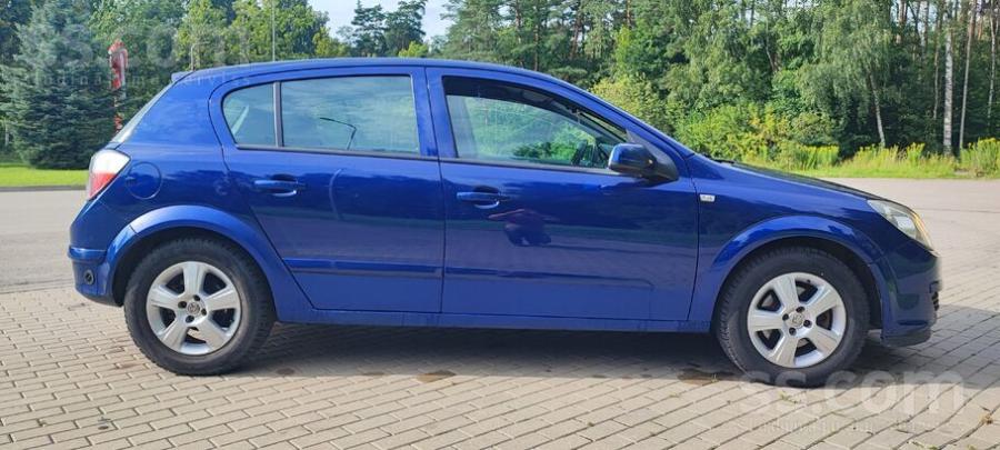 Blue Opel Astra 2006 in Jelgava, with an engine capacity of 1.60 L and mileage of 380 thousand km for 1550 €, photo 5 on AUTOMOTO.COM.LV