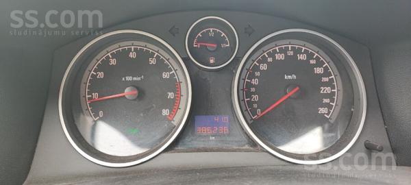 Blue Opel Astra 2006 in Jelgava, with an engine capacity of 1.60 L and mileage of 380 thousand km for 1550 €, photo 10 on AUTOMOTO.COM.LV