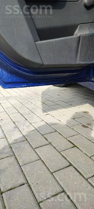 Blue Opel Astra 2006 in Jelgava, with an engine capacity of 1.60 L and mileage of 380 thousand km for 1550 €, photo 17 on AUTOMOTO.COM.LV
