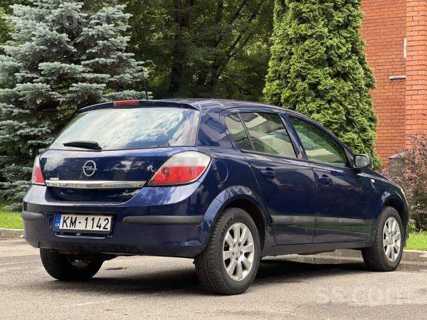 Zils Opel Astra 2006 Rīga, ar dzinēja tilpumu 1.80 L un nobraukumu 192 tūkst. km par 1500 €, foto 4 vietnē AUTOMOTO.COM.LV