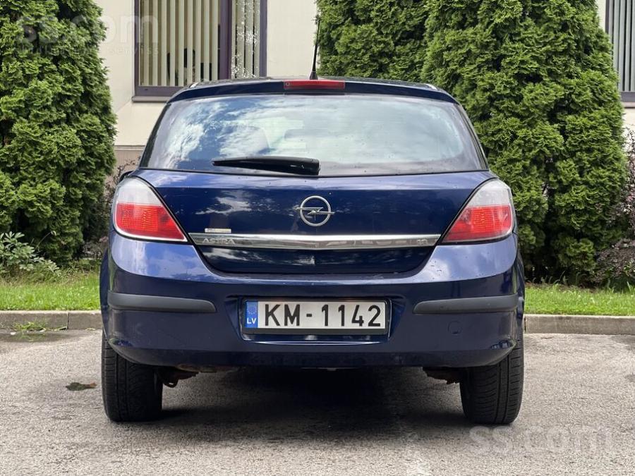 Zils Opel Astra 2006 Rīga, ar dzinēja tilpumu 1.80 L un nobraukumu 192 tūkst. km par 1500 €, foto 6 vietnē AUTOMOTO.COM.LV