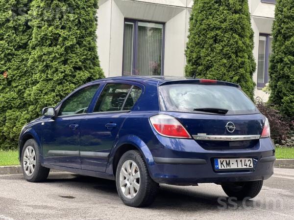 Zils Opel Astra 2006 Rīga, ar dzinēja tilpumu 1.80 L un nobraukumu 192 tūkst. km par 1500 €, foto 6 vietnē AUTOMOTO.COM.LV