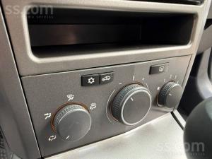 Zils Opel Astra 2006 Rīga, ar dzinēja tilpumu 1.80 L un nobraukumu 192 tūkst. km par 1500 €, foto 10 vietnē AUTOMOTO.COM.LV