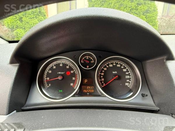 Zils Opel Astra 2006 Rīga, ar dzinēja tilpumu 1.80 L un nobraukumu 192 tūkst. km par 1500 €, foto 10 vietnē AUTOMOTO.COM.LV