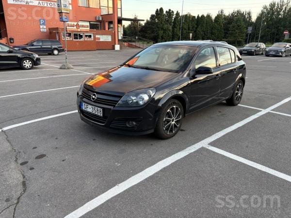 Zils Opel Astra 2006 Rīga, ar dzinēja tilpumu 1.60 L un nobraukumu 289 tūkst. km par 1450 €, foto 1 vietnē AUTOMOTO.COM.LV