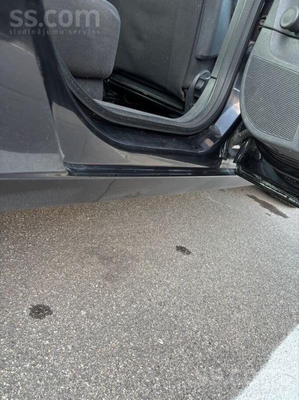 Zils Opel Astra 2006 Rīga, ar dzinēja tilpumu 1.60 L un nobraukumu 289 tūkst. km par 1450 €, foto 10 vietnē AUTOMOTO.COM.LV
