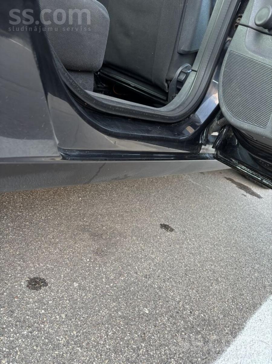 Zils Opel Astra 2006 Rīga, ar dzinēja tilpumu 1.60 L un nobraukumu 289 tūkst. km par 1450 €, foto 11 vietnē AUTOMOTO.COM.LV