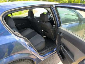 Blue Opel Astra 2006 in Vilnius, with an engine capacity of 1.80 L and mileage of 160 thousand km for 950 €, photo 8 on AUTOMOTO.COM.LV
