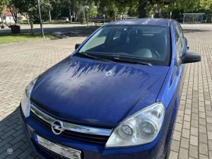 Blue Opel Astra 2006 in Siauliai, with an engine capacity of 1.91 L and mileage of 338 thousand km for 1500 €, photo 7 on AUTOMOTO.COM.LV