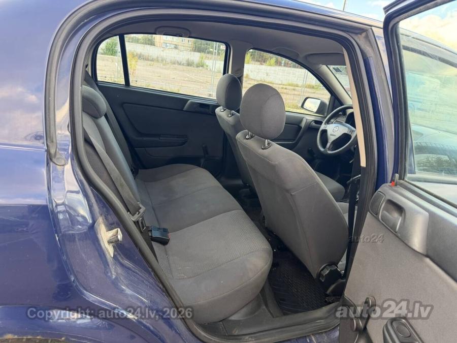 Blue Opel Astra 2006 in Tallinn, with an engine capacity of 1.40 L and mileage of 117 thousand km for 799 €, photo 8 on AUTOMOTO.COM.LV