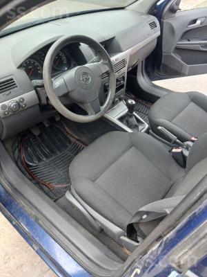 Zils Opel Astra 2006 Rīga, ar dzinēja tilpumu 1.40 L un nobraukumu 294 tūkst. km par 780 €, foto 6 vietnē AUTOMOTO.COM.LV