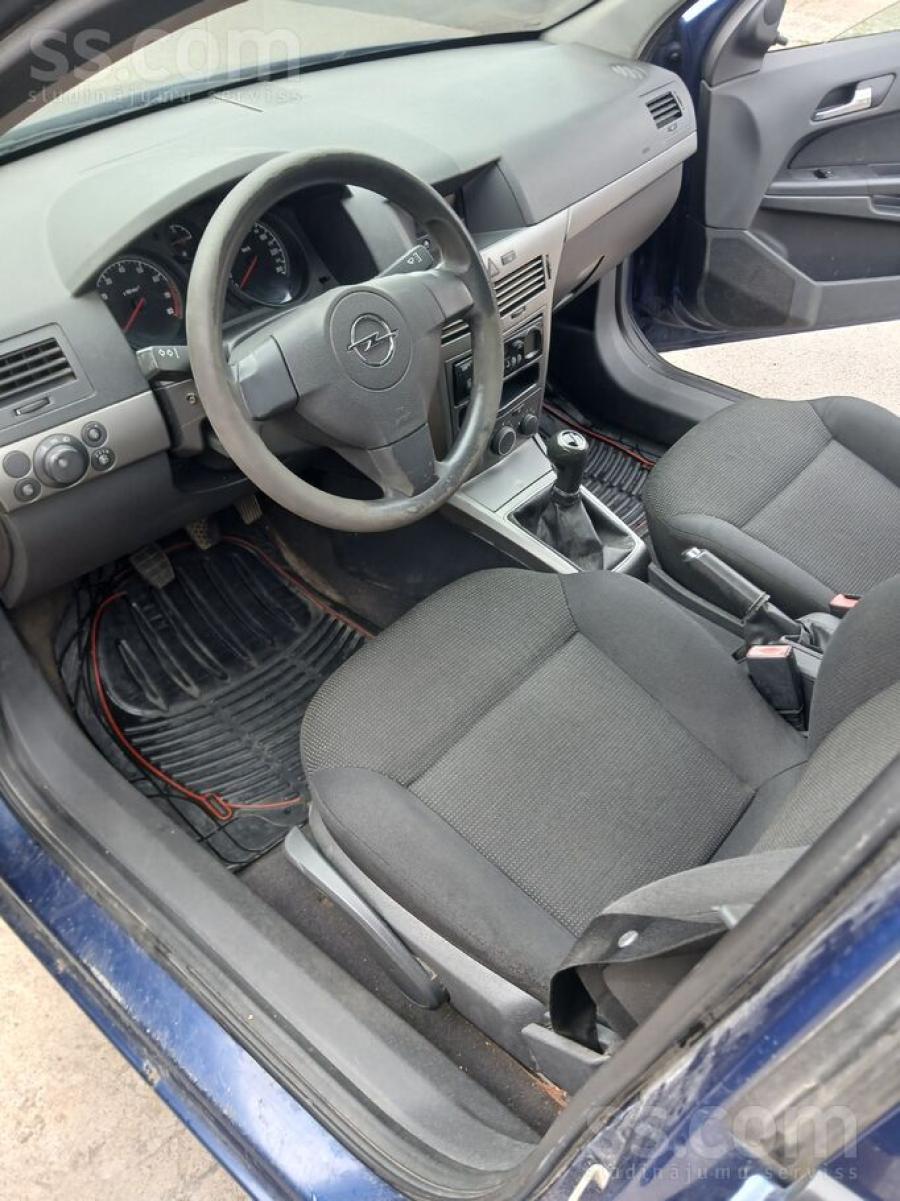 Zils Opel Astra 2006 Rīga, ar dzinēja tilpumu 1.40 L un nobraukumu 294 tūkst. km par 780 €, foto 6 vietnē AUTOMOTO.COM.LV
