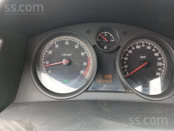 Zils Opel Astra 2006 Rīga, ar dzinēja tilpumu 1.40 L un nobraukumu 294 tūkst. km par 780 €, foto 7 vietnē AUTOMOTO.COM.LV