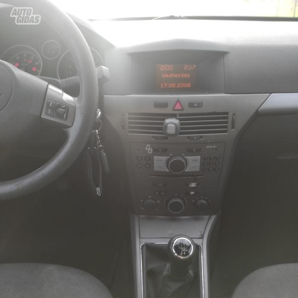 Zils Opel Astra 2006 Šauļi, ar dzinēja tilpumu 1.40 L un nobraukumu 176 tūkst. km par 1100 €, foto 7 vietnē AUTOMOTO.COM.LV