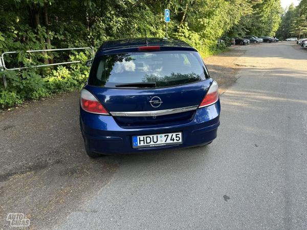 Zils Opel Astra 2006 Viļņa, ar dzinēja tilpumu 1.60 L un nobraukumu 210 tūkst. km par 900 €, foto 6 vietnē AUTOMOTO.COM.LV