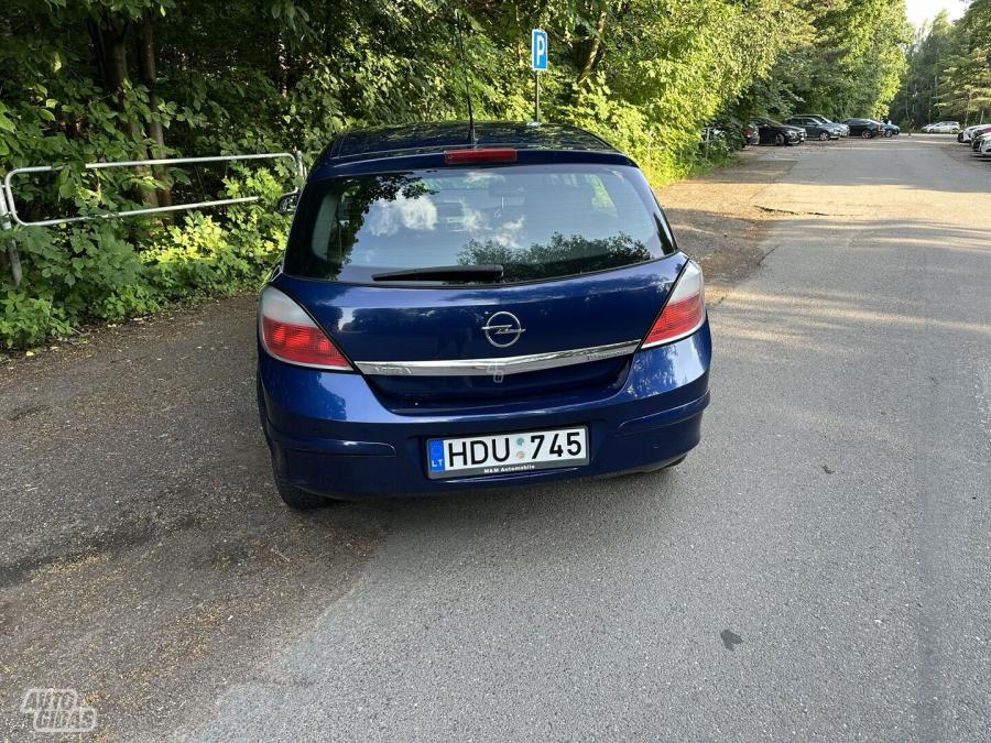 Zils Opel Astra 2006 Viļņa, ar dzinēja tilpumu 1.60 L un nobraukumu 210 tūkst. km par 900 €, foto 6 vietnē AUTOMOTO.COM.LV