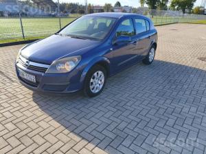 Blue Opel Astra 2006 in Valmiera, with an engine capacity of 1.80 L and mileage of 196 thousand km for 2050 €, photo 5 on AUTOMOTO.COM.LV