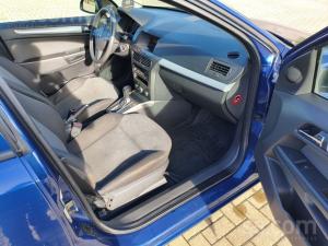 Blue Opel Astra 2006 in Valmiera, with an engine capacity of 1.80 L and mileage of 196 thousand km for 2050 €, photo 10 on AUTOMOTO.COM.LV