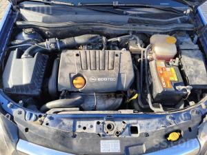 Blue Opel Astra 2006 in Valmiera, with an engine capacity of 1.80 L and mileage of 196 thousand km for 2050 €, photo 15 on AUTOMOTO.COM.LV