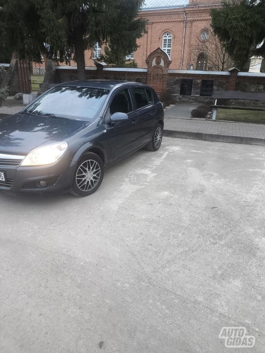 Zils Opel Astra 2007 Pasvalys, ar dzinēja tilpumu 1.90 L un nobraukumu 280 tūkst. km par 1050 €, foto 2 vietnē AUTOMOTO.COM.LV