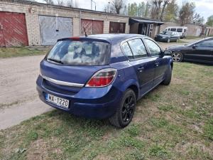 Blue Opel Astra 2007 in Riga, with an engine capacity of 1.90 L and mileage of 305 thousand km for 800 €, photo 11 on AUTOMOTO.COM.LV