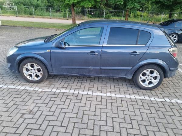 Zils Opel Astra 2007 Trakai, ar dzinēja tilpumu 1.30 L un nobraukumu 312 tūkst. km par 650 €, foto 2 vietnē AUTOMOTO.COM.LV